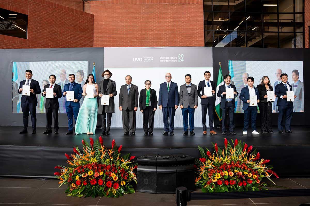 Reconocemos la excelencia en la ceremonia de Distinciones Académicas 2024 | Actualidad UVG